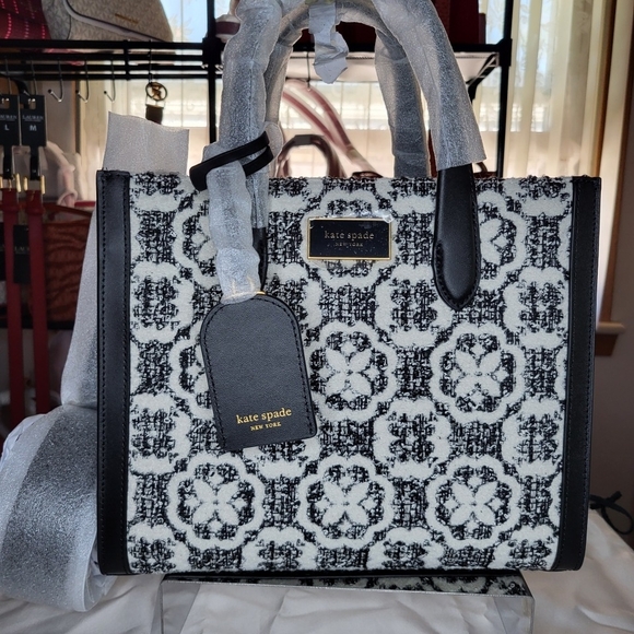 kate spade | Bags | Kate Spade Manhattan Spade Flower Monogram Tweed ...